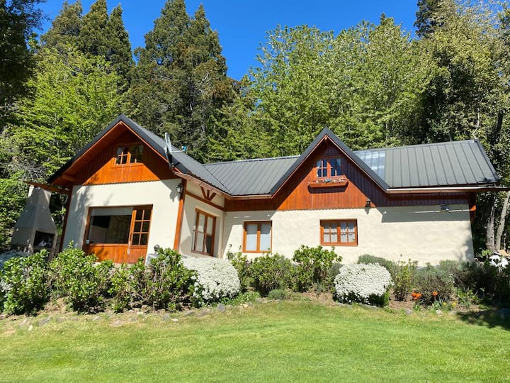 Hermosa Cabaña A Orillas Del Nahuel Huapi - San Carlos de Bariloche