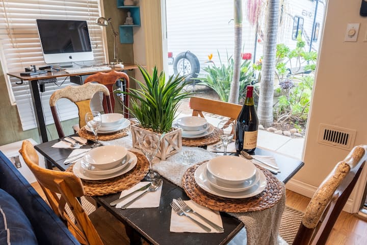 Peaceful ,Cozy Beds,  Near Sdsu, Lg. Patio/kitchen - San Diego, CA