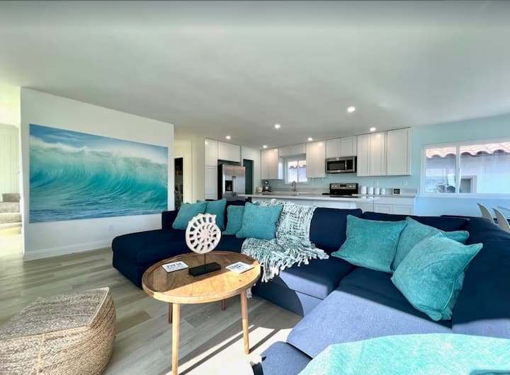 Mermaid's Hideaway! Four Doors To The Shore! - San Diego, CA