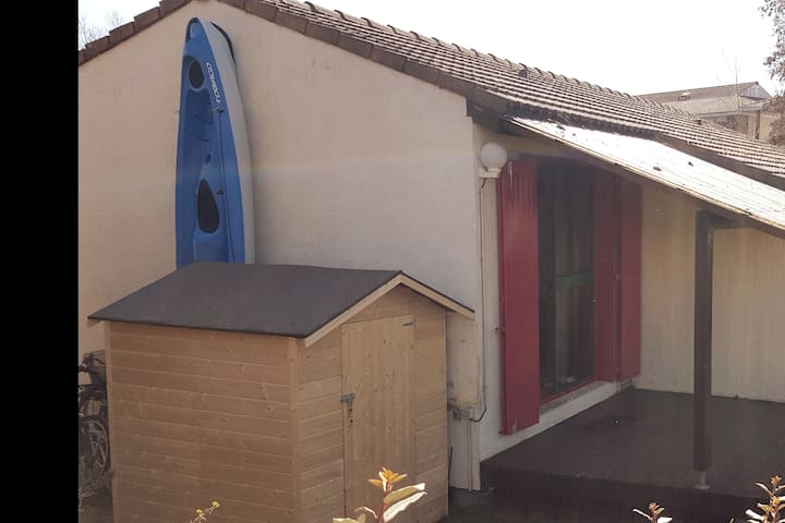 Chalet Hourtin Bord Du Lac, Privatif Tous Conforts - Hourtin