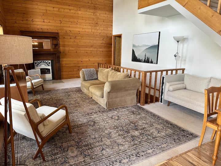 Lakefront Cabin On Echo Lake | Dock | Sleeps 14 - Bigfork, MT