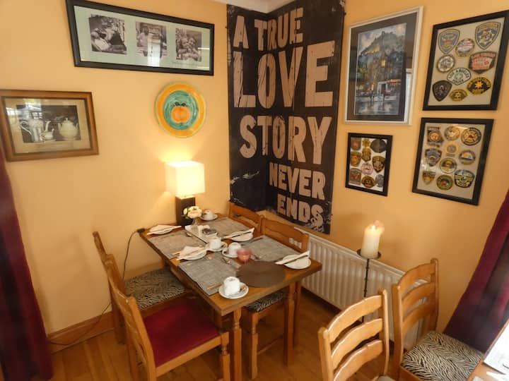 Bunratty Castle Mews Guesthouse - Limerick