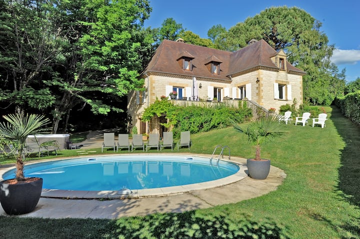 Gite Le Paradis Des Jeux, Sarlat 2-14 Personnes - Dordogne