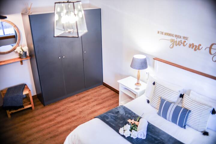 One-bedroom Apartment 2: Opstal - Lichtenburg