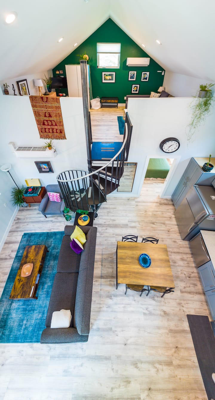 Modern Stylish Guesthouse Central To Everything! - Cherry Creek, CO
