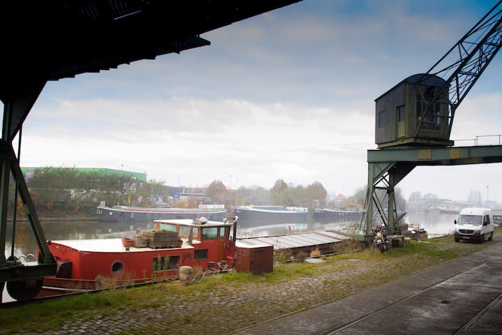 Loft Boat 'The Panter' - Ghent