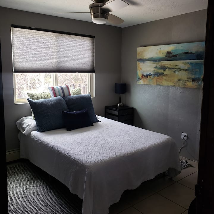 Appox. 3 Blocks From Lanl-renovated Room Rental - Los Alamos, NM