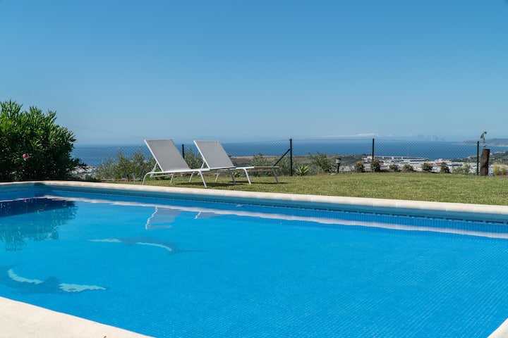 Villa Completa, Vista ÁFrica, Mar Y Montaña - Estepona