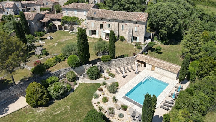 Mas Entièrement Rénové Avec Piscine Privée - Barjac