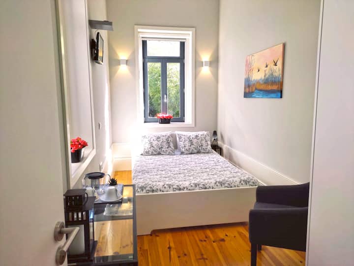 50's Tiles | Porto Typical Apartment - 포르토