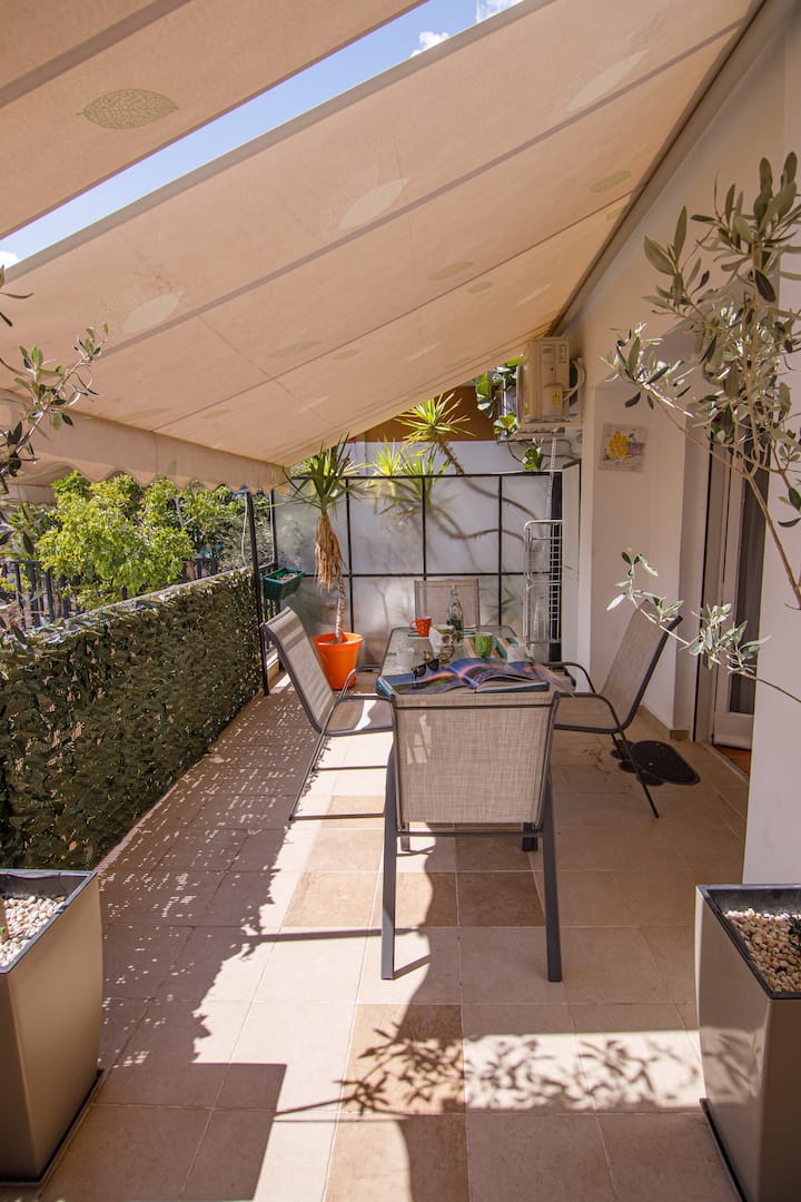 Bright Small Penthouse In The Center Of Athens - Athens