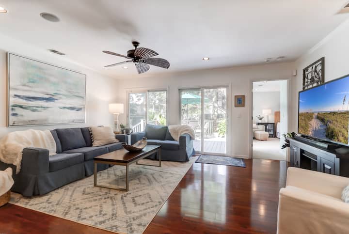 Lowcountry Livin' - 5 Mins From The Creek Club At I'on And Only 10 Minutes From Downtown And Beaches - Mount Pleasant, SC