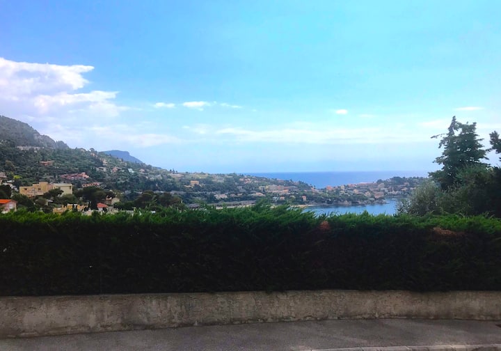 Appart Cosy Proche Instit. Français + Clim-vue Mer - 濱海自由城