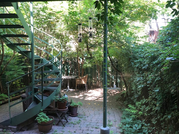 Quiet Apt. With Backyard And Netflix In Plateau - Montréal, QC