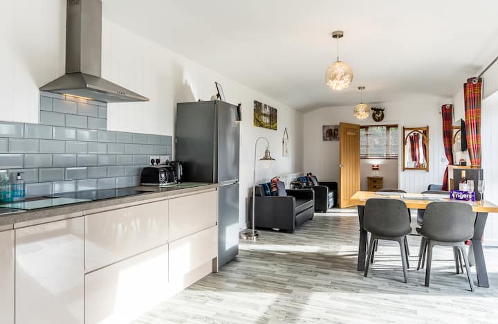 Maid Marian Lodge Close To Great Pubs/attractions - Mansfield