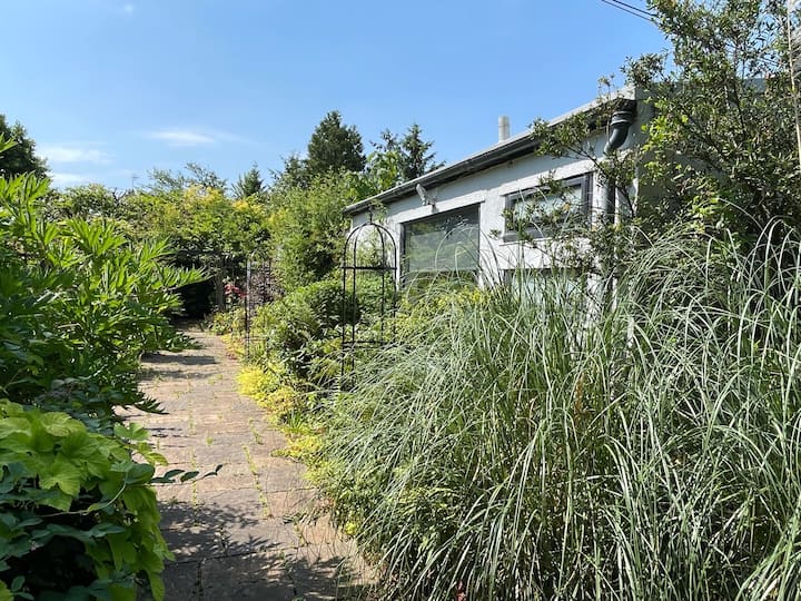 Suntrap House, In Stunning 3 Acre Mature Garden. - Edinburgh