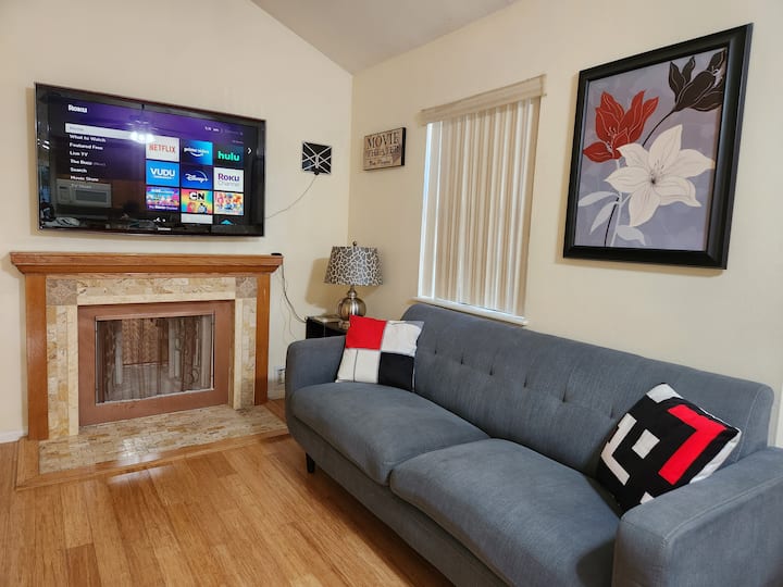 Entire 2b2b 3beds Near Disney & Socal Favorite Poi - Orange, CA