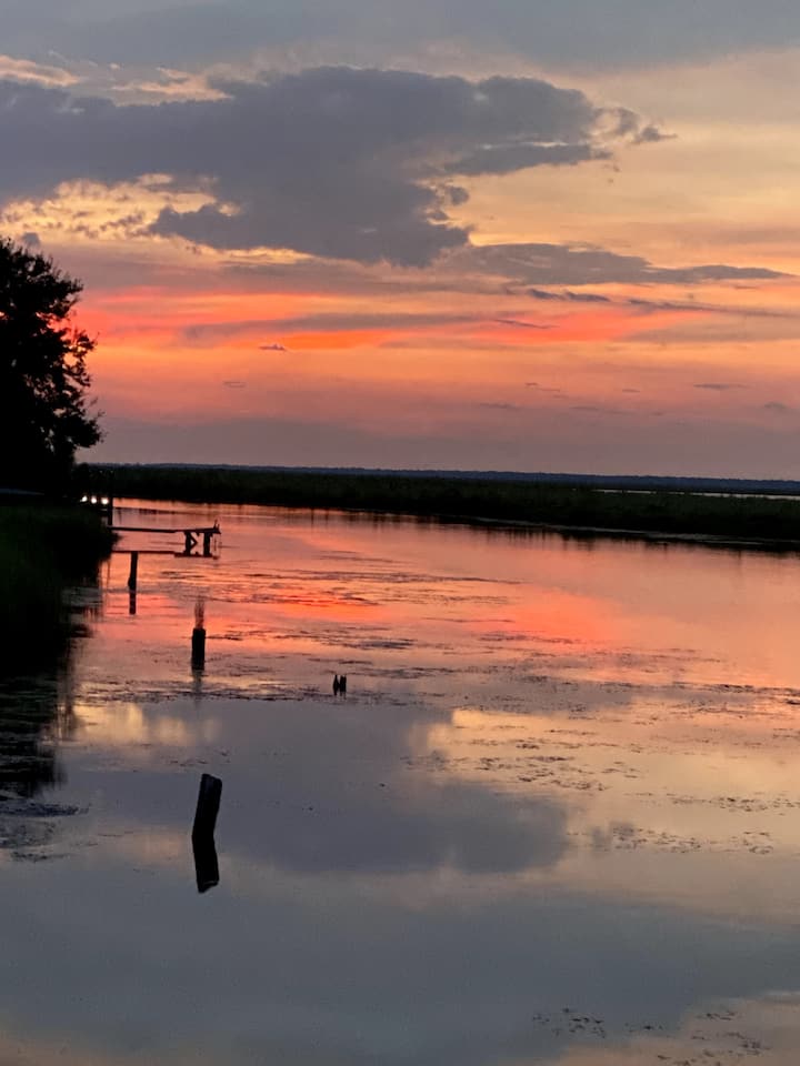 Southern Charm On Bayou And Lake Pontchartrain - Slidell, LA