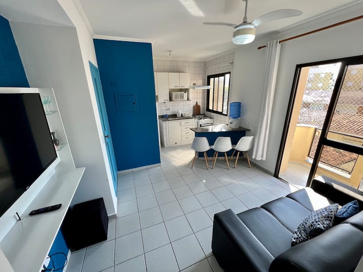 Apto Na Praia Grande, Próximo A Feirinha - Ubatuba