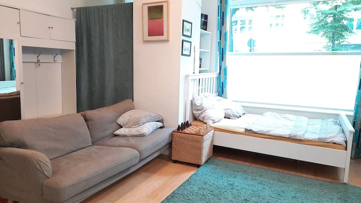 Modern Apartment On Lovely Street Close To Ku'damm - Berlin