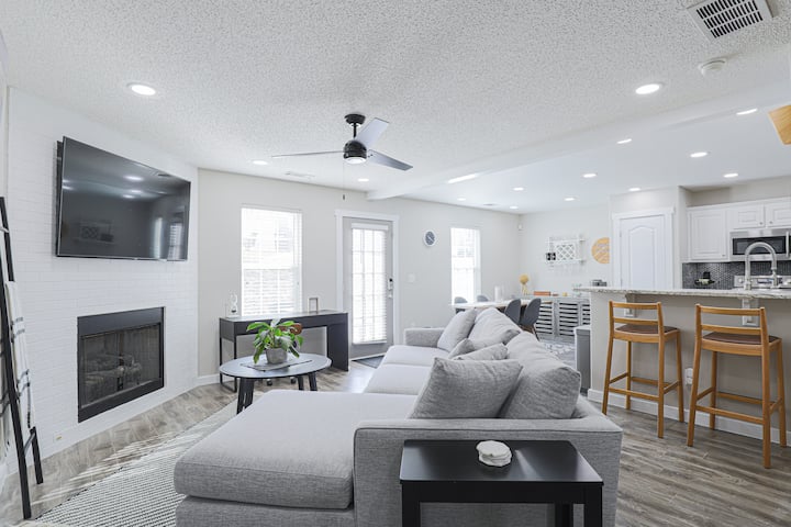 Modern Luxe 3br |Corporate Stay | Pool | Sleeps 6+ - Fort Yargo State Park, Winder