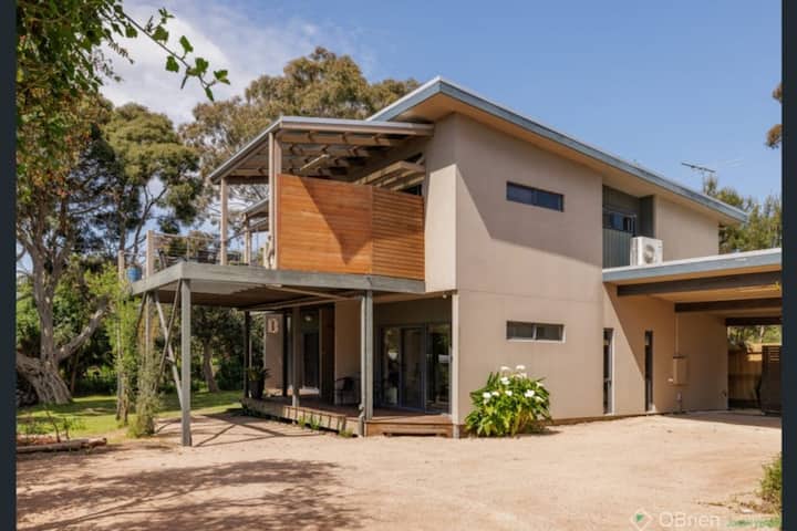 Secluded Island Oasis - Phillip Island
