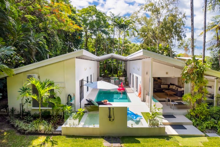 Pavilions In The Palms - 5 Bedrooms & Heated Pool - Port Douglas