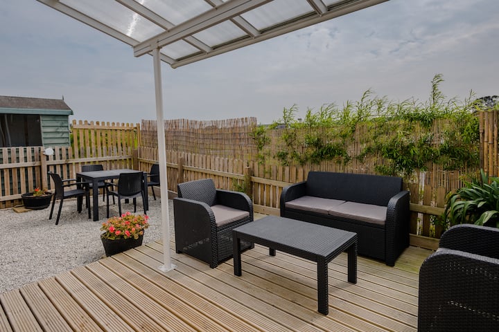 10 Handpicked Airbnb Vacation Rentals In Camborne, UK - Updated 2025 ...