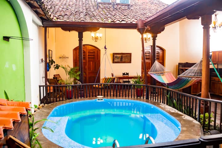 Elegant, Romantic & Kid-friendly Colonial Home - Nicaragua