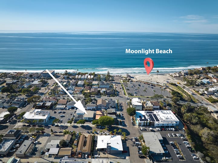 Steps To Sand Moonlight Beach Cottage - Encinitas, CA
