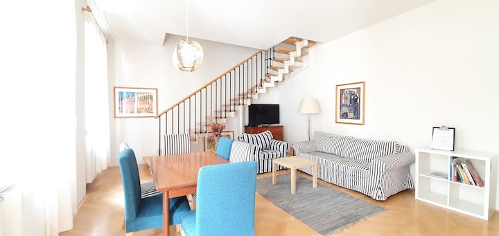 Green Oasis - 150 Year House - Hip Area! - Vienne