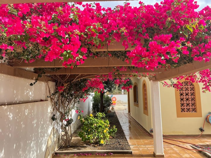 5* 3 Bedroomed Villa With Private Heated Pool. - Caleta de Fuste