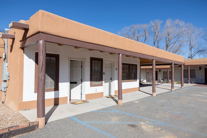 621 Oasis Unit#16 Monthly Only - Santa Fe, NM