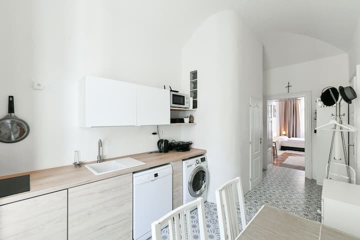 Old Town Cozy Apt. Next To National Theatre - Praga