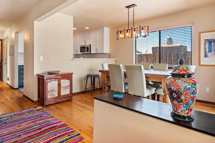 Spacious Home, Walk To Plaza - Dog Park - Ft Marcy - Santa Fe