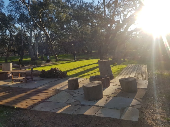 Yarriambiance - "Creekside Deluxe Campsite Silver" - Blackheath