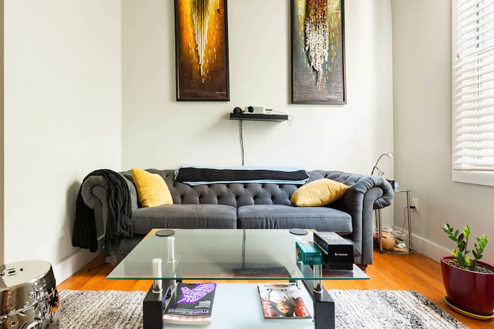 Artsy Modern Oasis + Garden & Private Entrance - Brooklyn