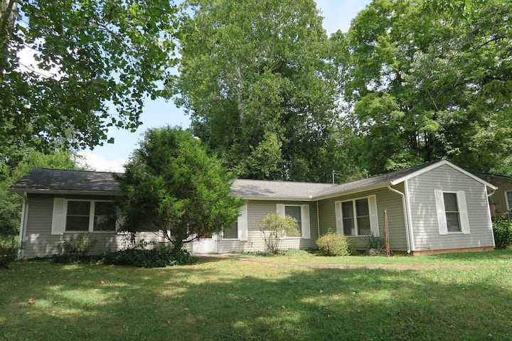 Rocky Hill Rancher - Knoxville, TN