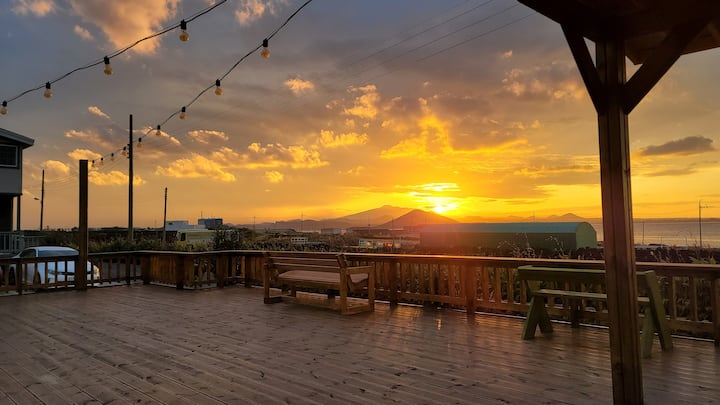 Udo-myeon Holiday Rentals & Homes - Udo-myeon, Jeju-si, South Korea ...