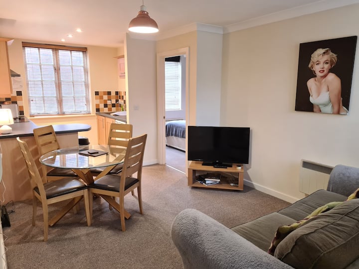 Central Rugby Retreat With Free Parking - Rugby