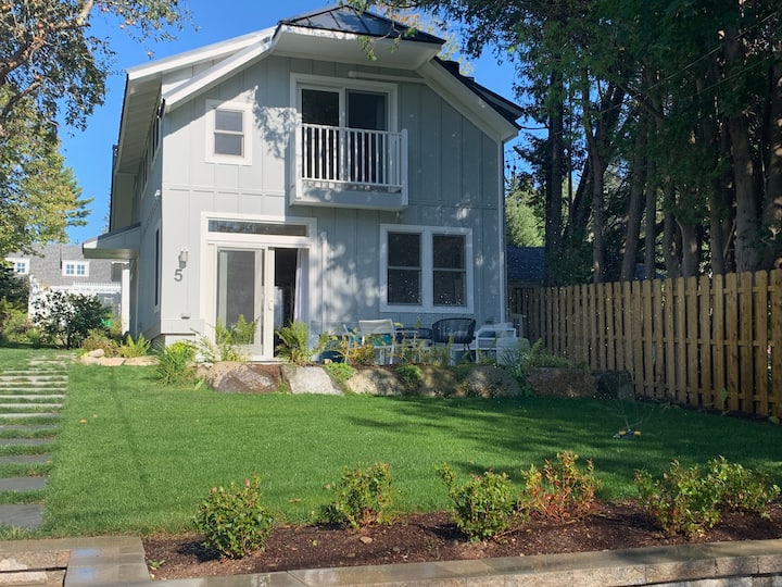 "Sweetwater"-- Bright, Airy, Modern - Bar Harbor, ME