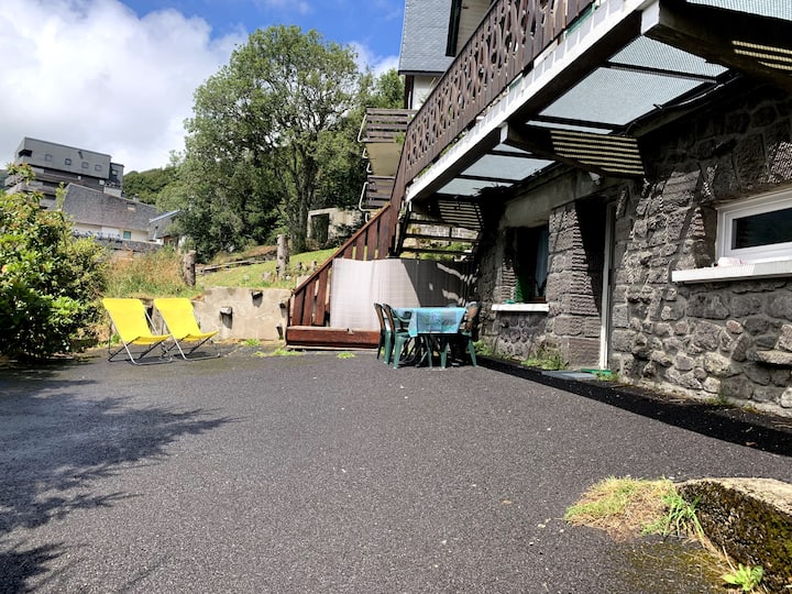 Rdc Dans Le Chalet "Le Genestou" - Mont-Dore