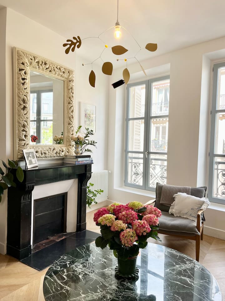 Gorgeous Family Apartment (8p) Amazing Location - Paris