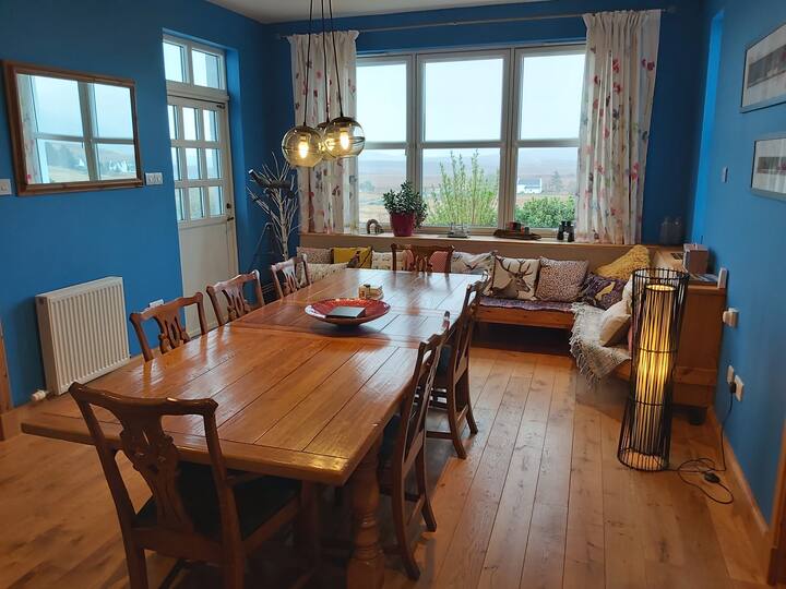 Comfortable Country House With Stunning Views - Skye