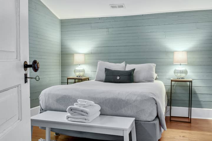 Historic 1891 Mill House 2 Blocks From Downtown! - Durham, NC