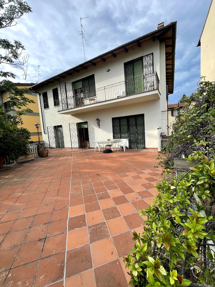 House Of The Silversmiths - Scandicci