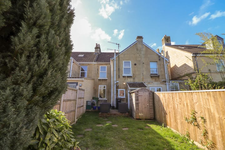 3-bed Bath Stay - Convenient For Graduation - Bath