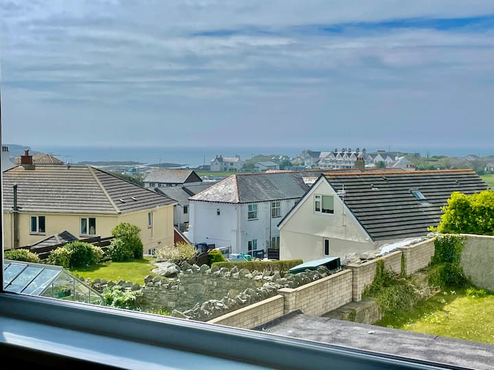 Trearddur Bay Apartment, 5 Minutes To The Beach - Trearddur Bay