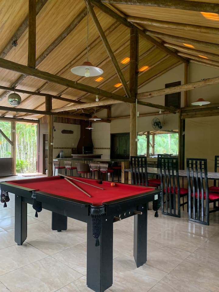 Sítio Com Piscina, Mesa De Sinuca, E Campo De Fut. - Joinville