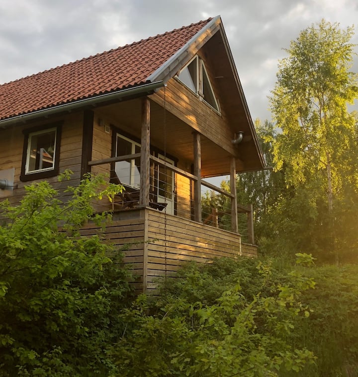 Cabin, Lake Views In Wooded Setting, Boat, Bikes! - Hjo